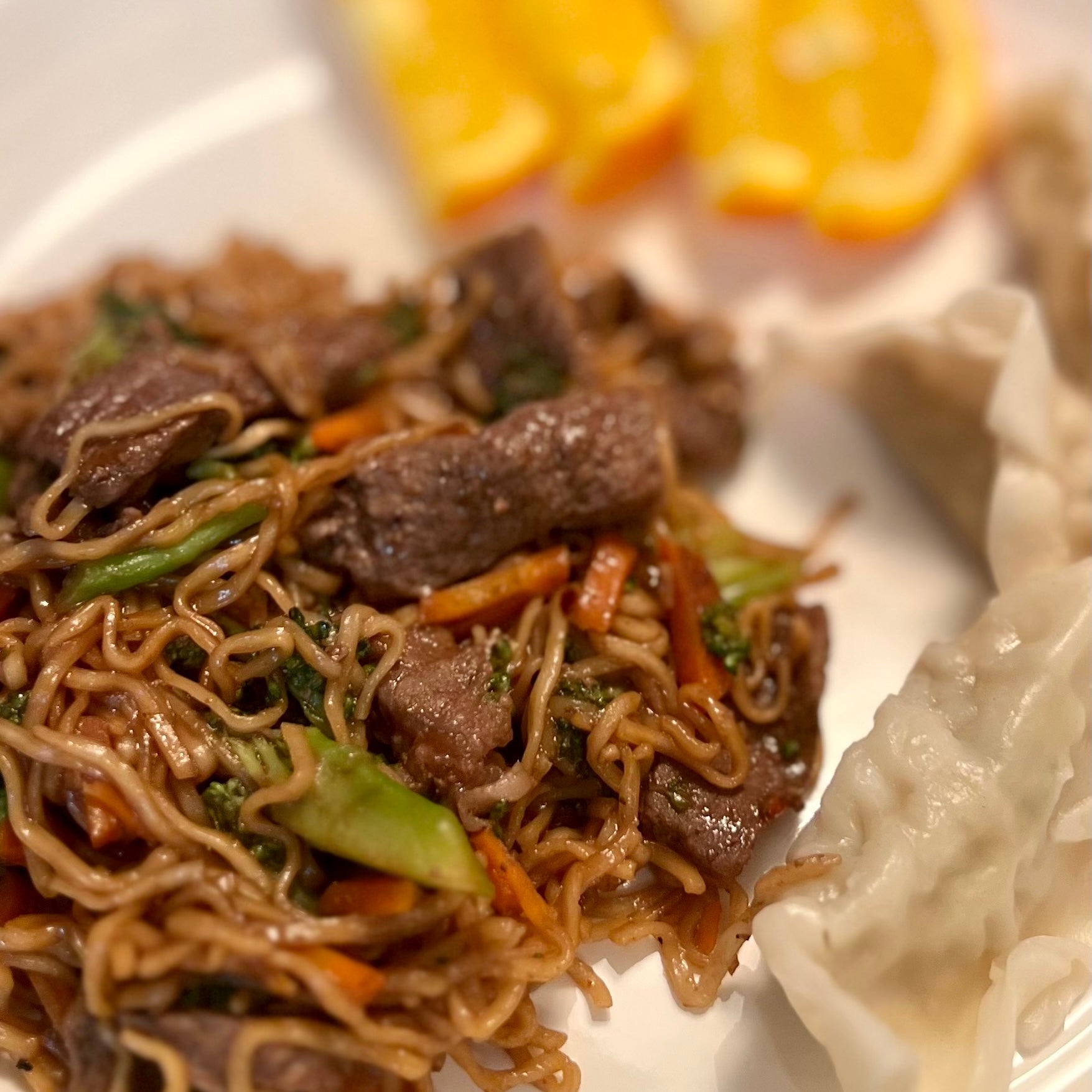 Beef and Broccoli Lo Mein – Hat Brand Beef